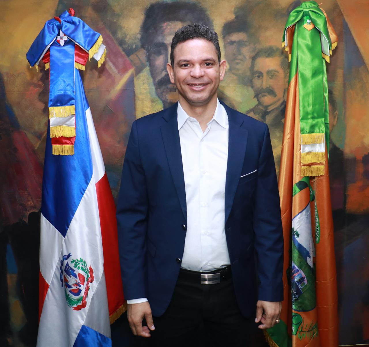 Regidor “Leñita” anuncia aspiración a presidencia del Concejo de ...