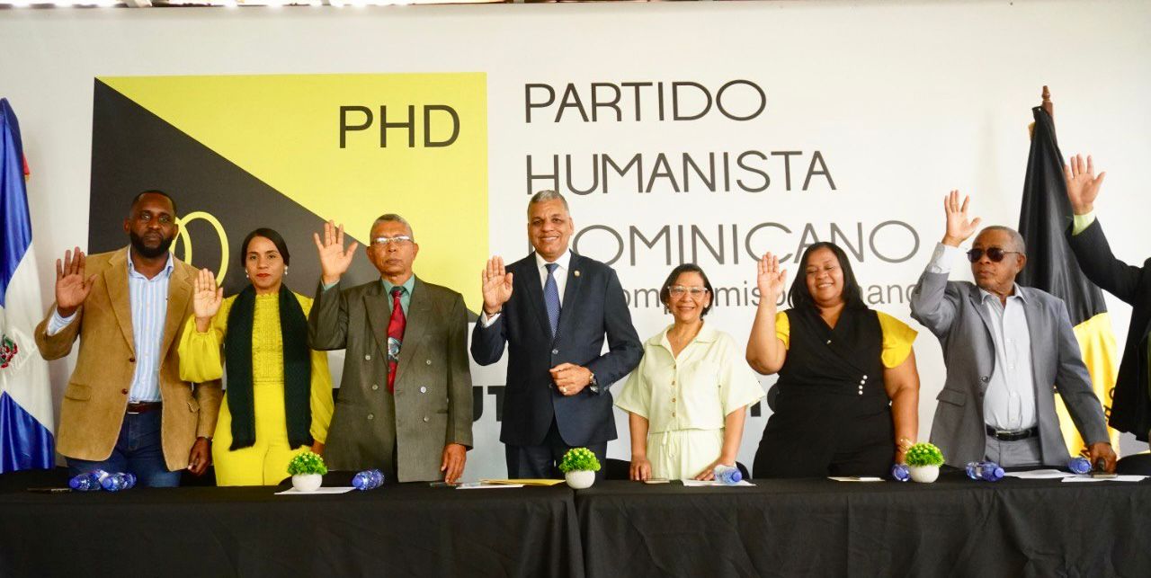 Juramentan a Ramón Emilio Goris como presidente del PHD para el período ...